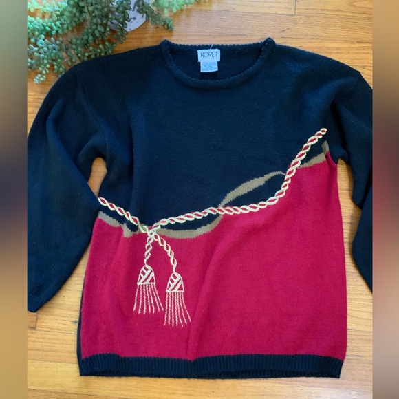 Koret | Sweaters | Vintage Christmas Koret Sweater With Gold Accents ...